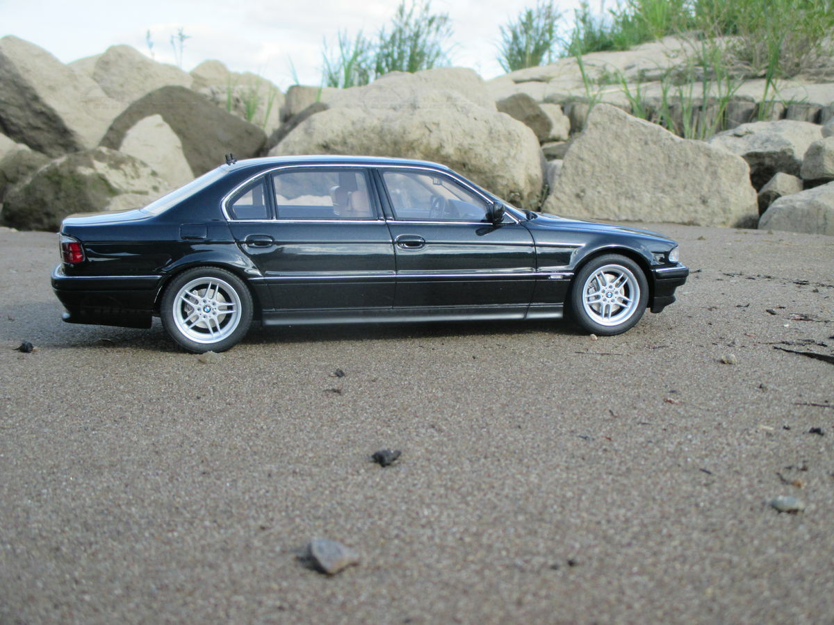 BMW E38 750il 1:18 Modellauto von Otto Models | Modelly